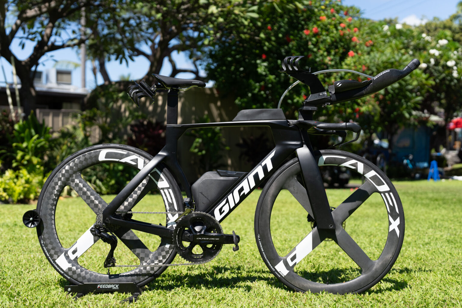 Bikes of Kona 2024: Gustav Iden’s Giant Trinity Disc - Slowtwitch News