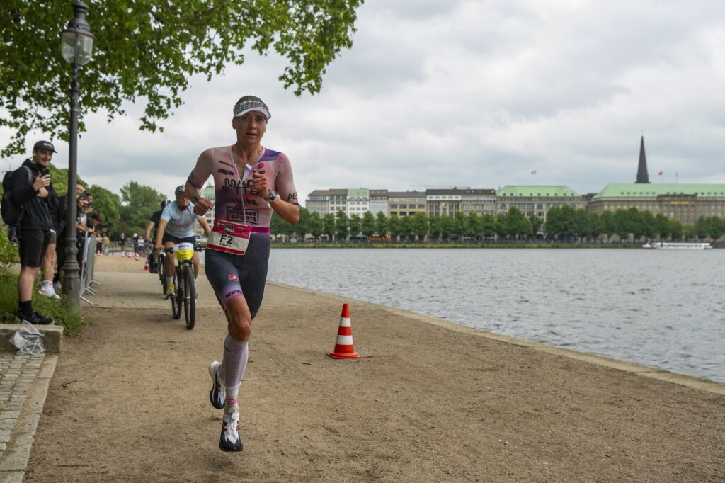 Are We Entering a New Age of Women’s Marathon Splits in IRONMAN races ...