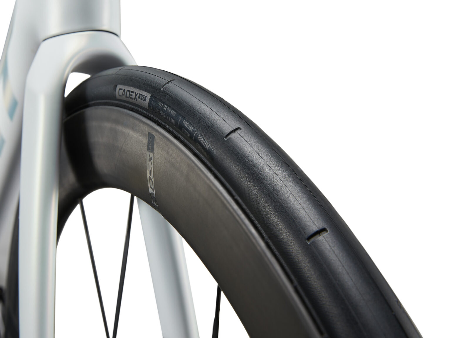 Giant Propel & Liv EnviLiv: Fourth Generation Aero, Two Philosophies ...